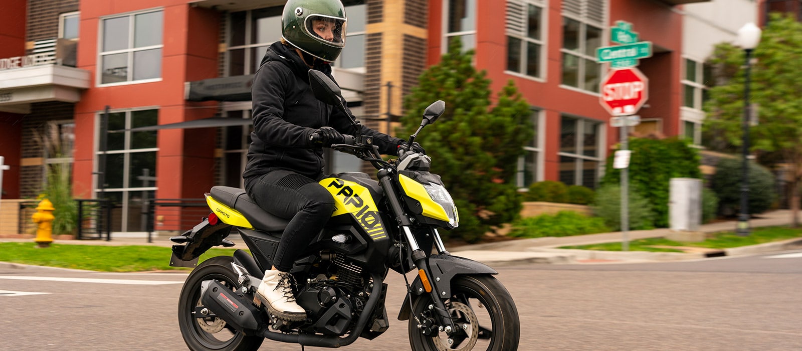 Conheça a mini moto 125cc que une competitividade e diversão